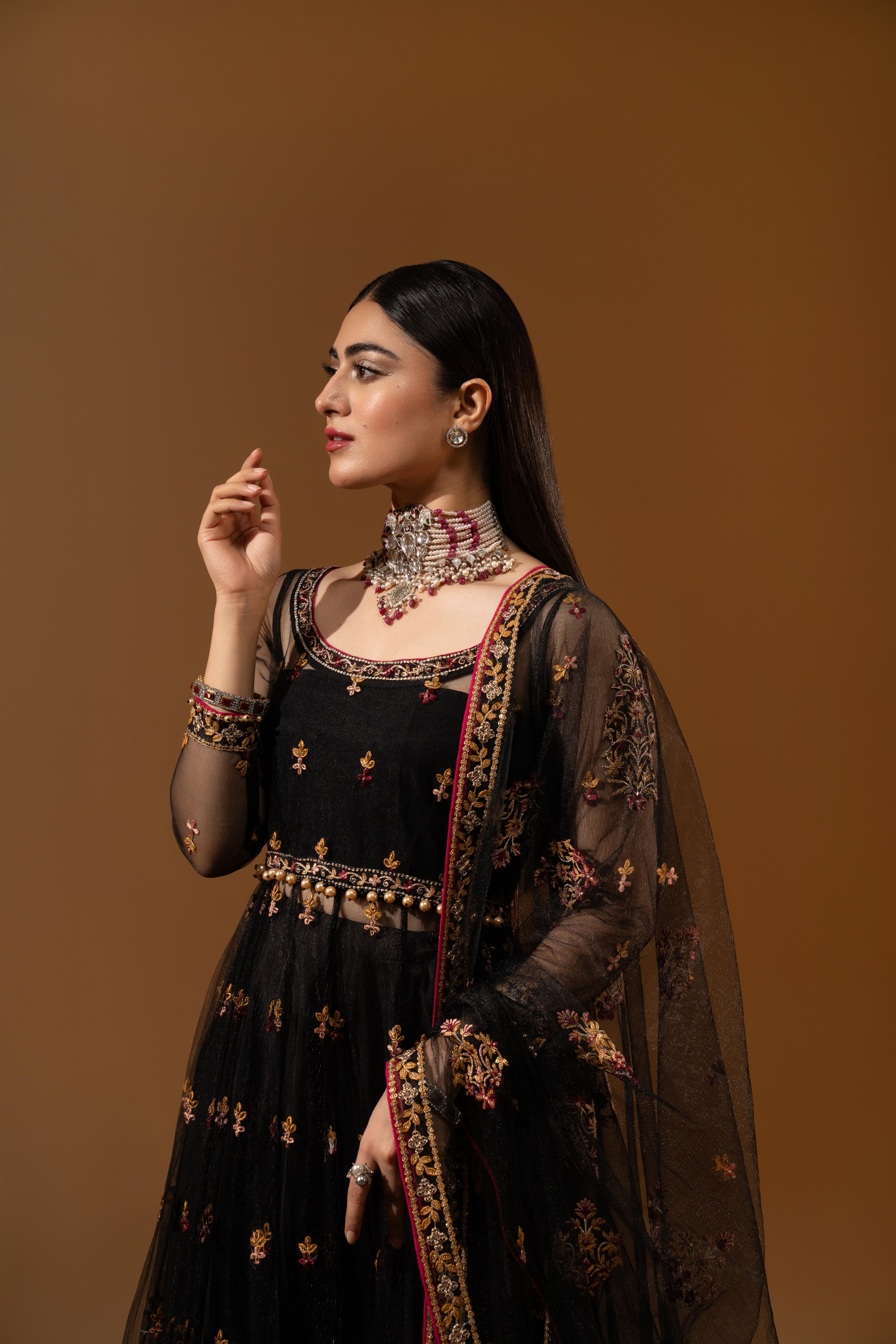 Roshna – Hemstitch