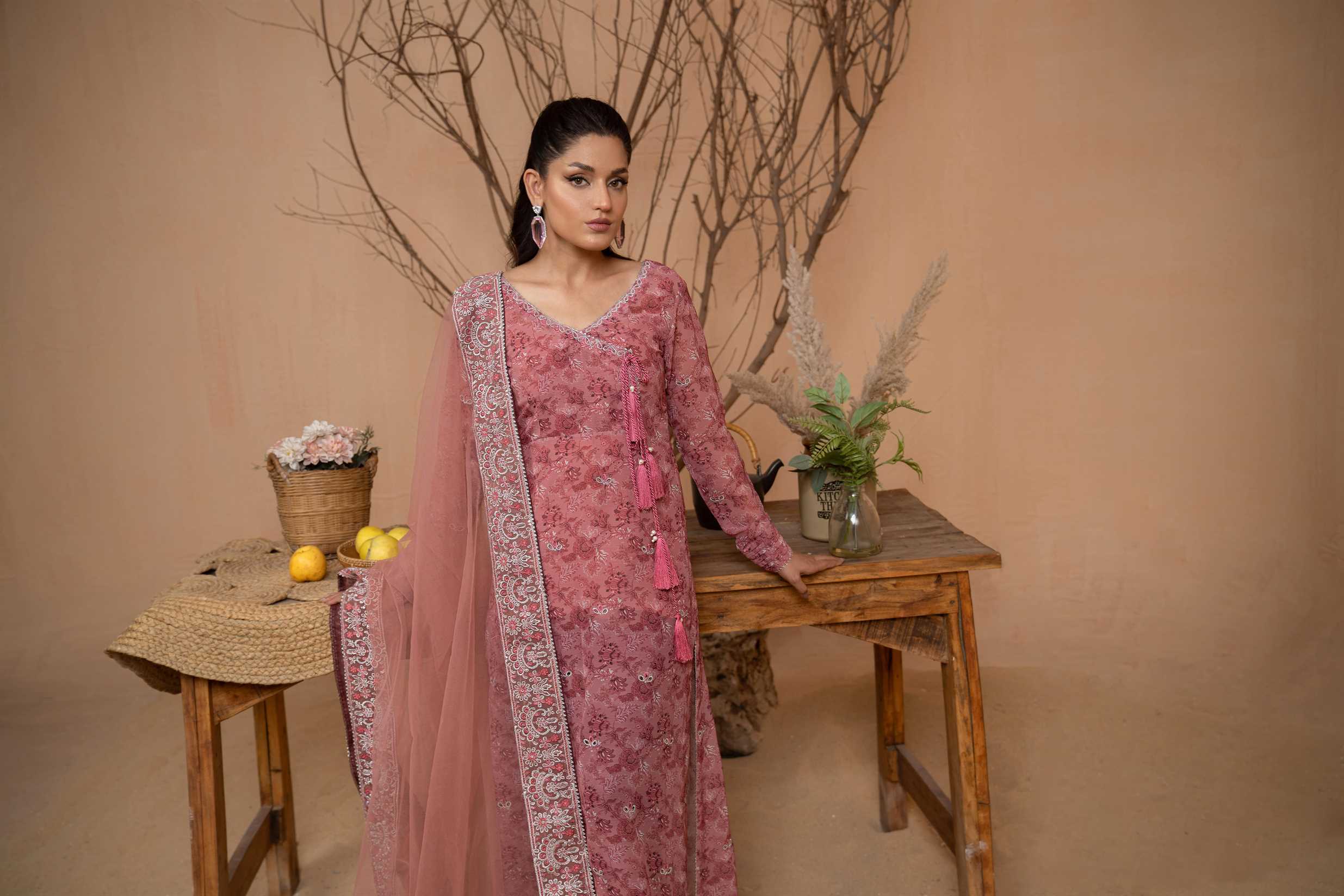 EYANA – Hemstitch