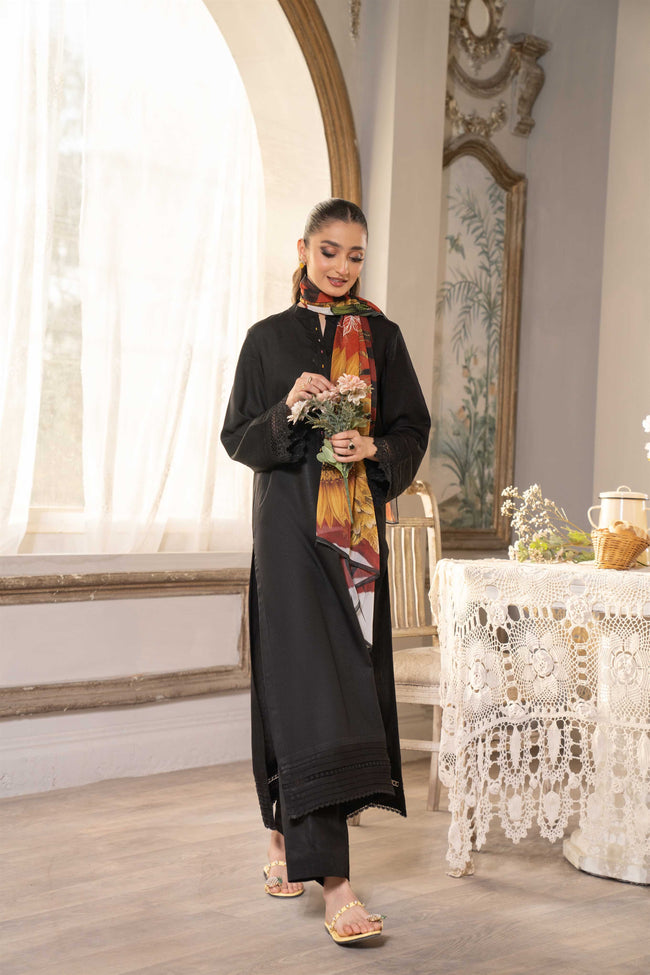 Smokey– Hemstitch.pk